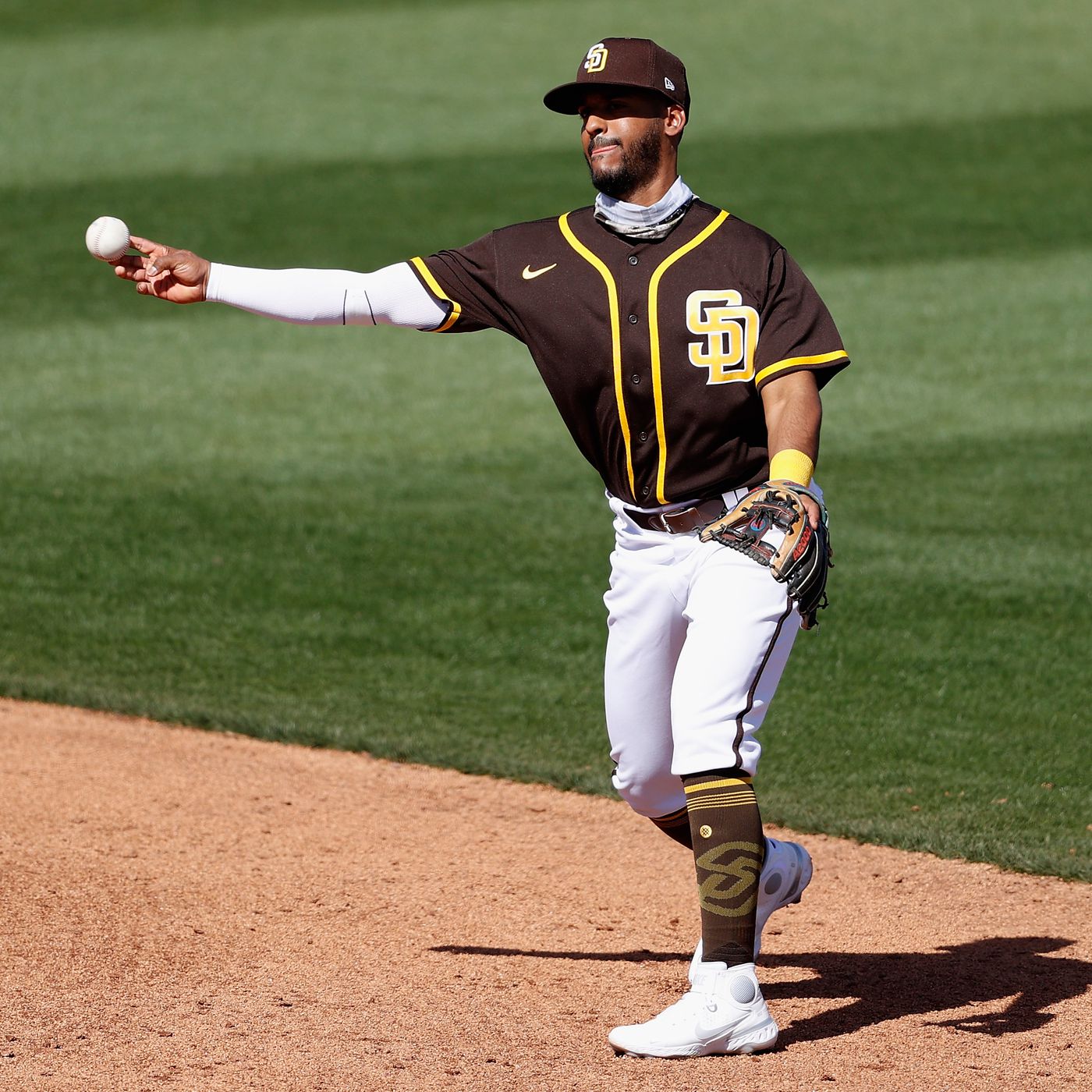 EL DOMINICANO IVÁN CASTILLO SE ESTRENA HOY CON ACEREROS.