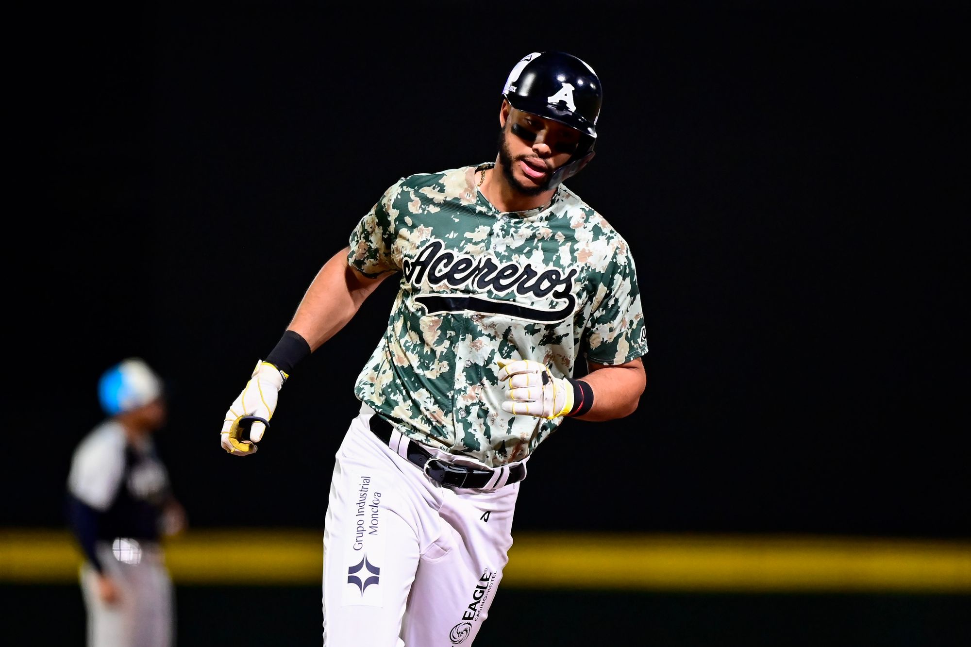 ACEREROS PASA SOBRE SULTANES