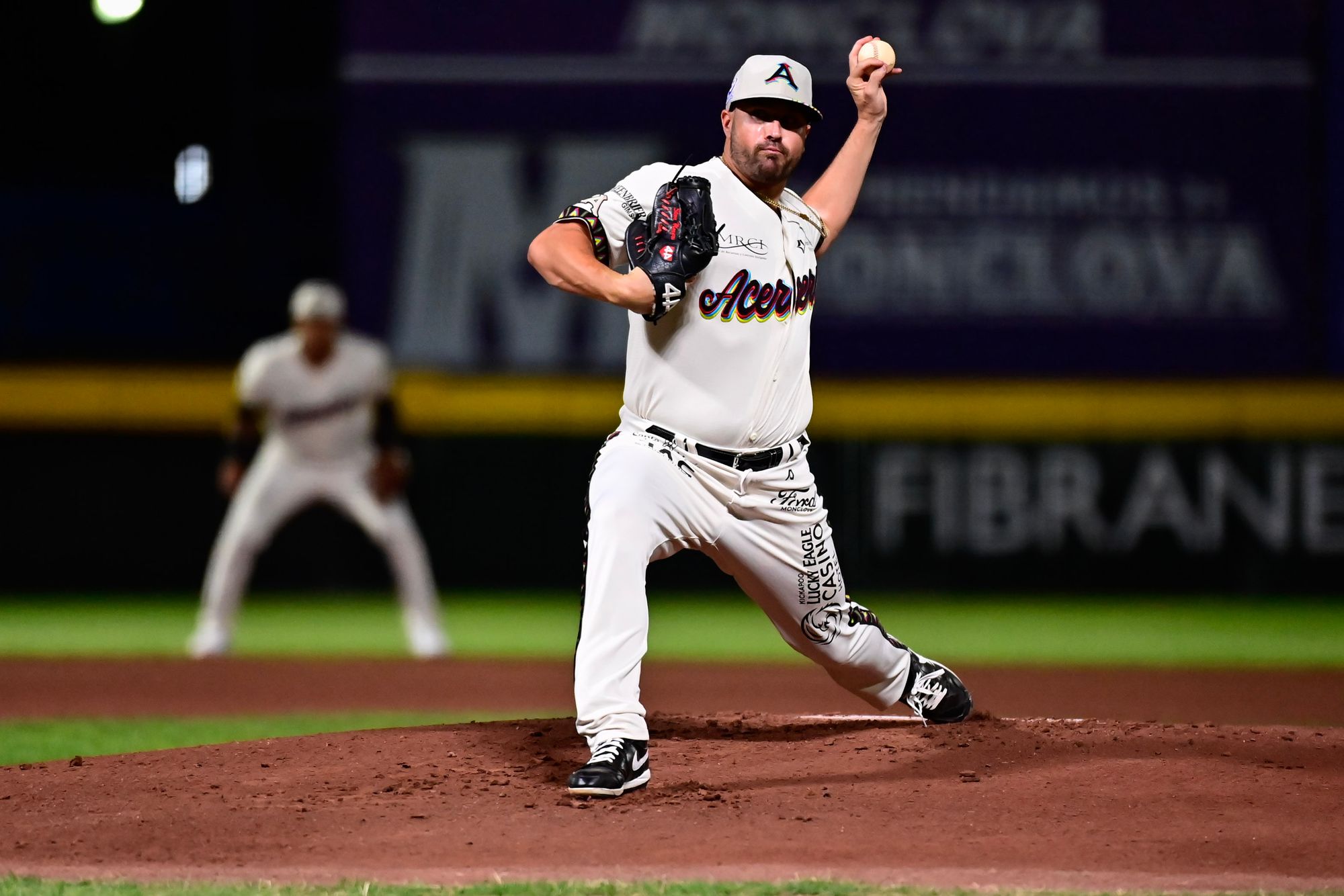 MOYERS GUÍA AL TRIUNFO A ACEREROS